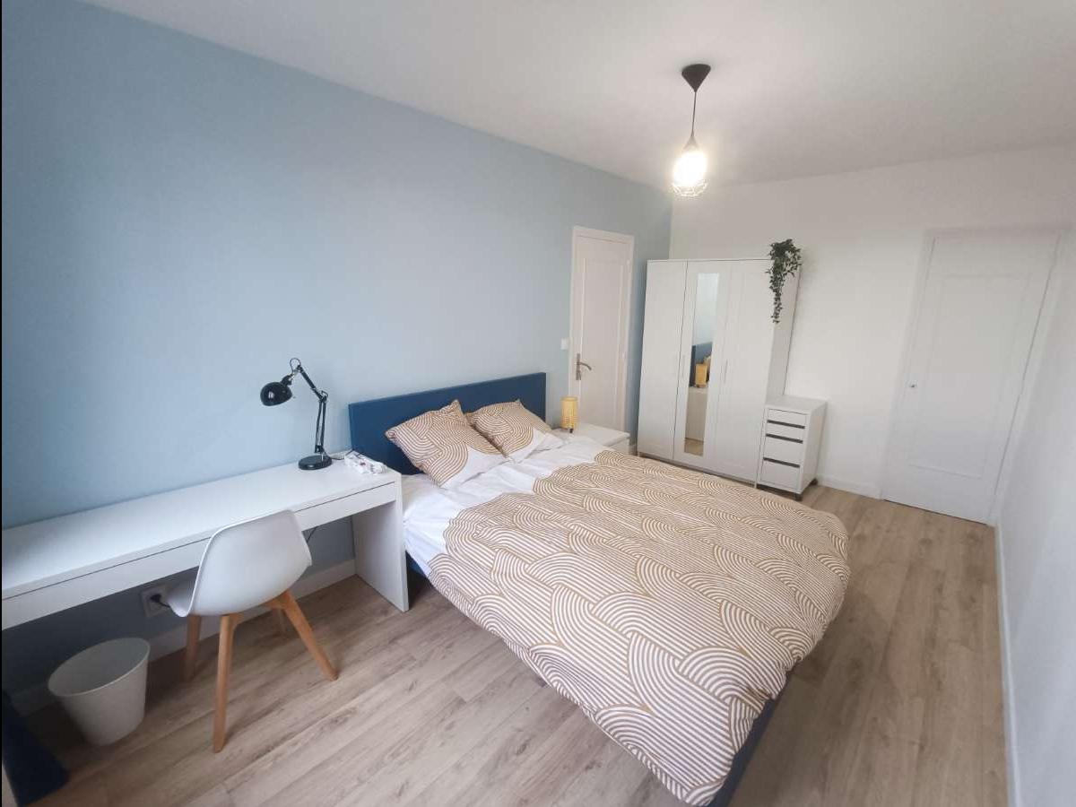 Appartement 5 pièces de 81 m² à Vénissieux | Colocation | 600€/mois