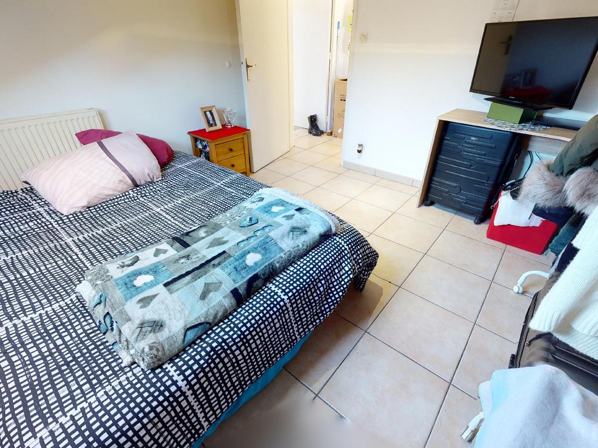 Appartement 4 pièces de 80 m² à Saint-Fons | Colocation | 412€/mois